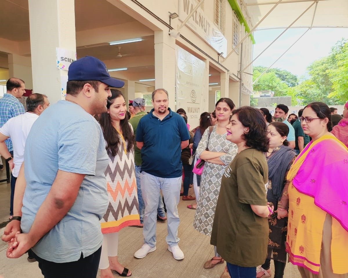 Exclusive community | Walnut School